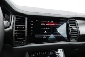 Red Skoda Kodiaq 2023 in Riga, with an engine capacity of 2.00 L and mileage of 73 thousand km for 33450 €, photo 15 on AUTOMOTO.COM.LV