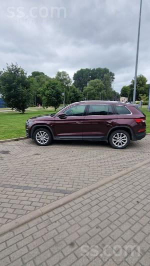 Красный Шкода Kodiaq 2023 в Кулдига, объемом двигателя 2.00 л и пробегом 158 тыс. км за 28000 €, фото  на AUTOMOTO.COM.LV