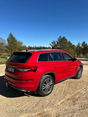 Red Skoda Kodiaq 2023 in Tallinn, with an engine capacity of 2.00 L and mileage of 95 thousand km for 35000 €, photo 5 on AUTOMOTO.COM.LV