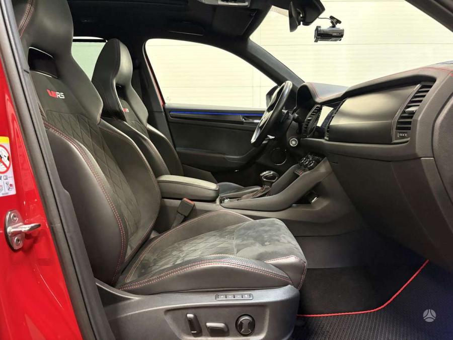 Red Skoda Kodiaq 2023 in Vilnius, with an engine capacity of 1.98 L and mileage of 82 thousand km for 39990 €, photo 19 on AUTOMOTO.COM.LV