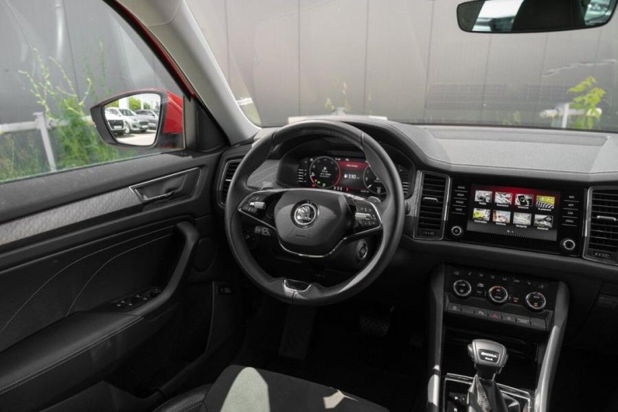 Красный Шкода Kodiaq 2024 в Вильнюс, объемом двигателя 2.00 л и пробегом 59 тыс. км за 32200 €, фото 20 на AUTOMOTO.COM.LV