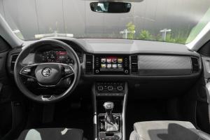 Красный Шкода Kodiaq 2024 в Вильнюс, объемом двигателя 2.00 л и пробегом 59 тыс. км за 32200 €, фото 19 на AUTOMOTO.COM.LV