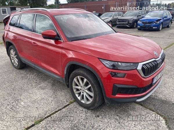 Красный Шкода Kodiaq 2024 в Таллин, объемом двигателя 2.00 л и пробегом 48 тыс. км за 24900 €, фото 2 на AUTOMOTO.COM.LV
