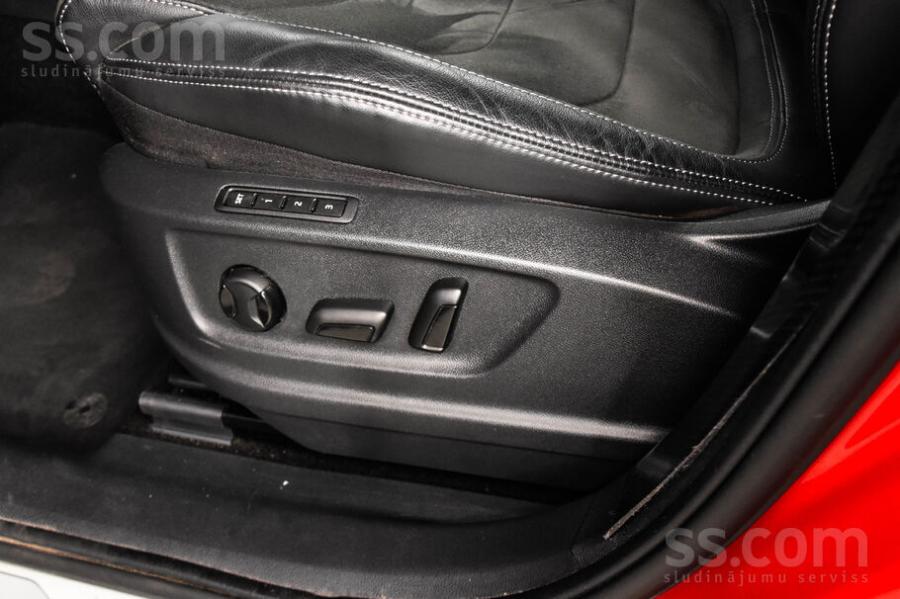Красный Шкода Kodiaq 2024 в Рига, объемом двигателя 2.00 л и пробегом 40 тыс. км за 32890 €, фото 14 на AUTOMOTO.COM.LV
