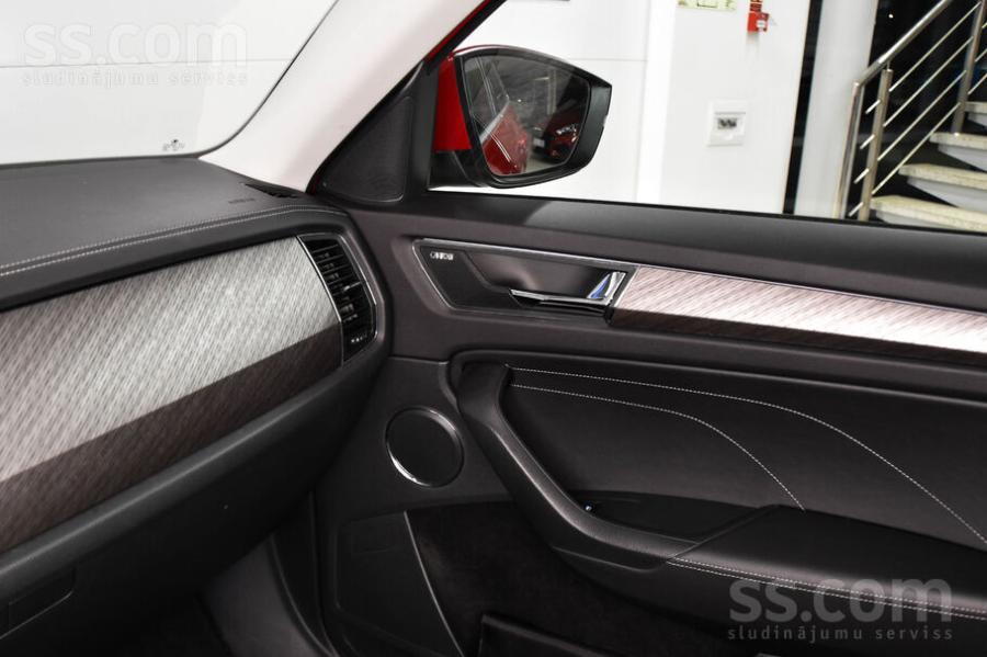 Красный Шкода Kodiaq 2024 в Рига, объемом двигателя 2.00 л и пробегом 40 тыс. км за 32890 €, фото 15 на AUTOMOTO.COM.LV