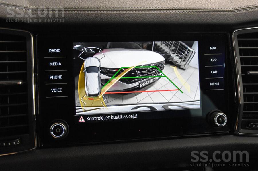 Красный Шкода Kodiaq 2024 в Рига, объемом двигателя 2.00 л и пробегом 40 тыс. км за 32890 €, фото 32 на AUTOMOTO.COM.LV
