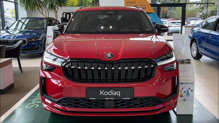 Sarkans Skoda Kodiaq 2025 Kauņa, ar dzinēja tilpumu 1.50 L un nobraukumu 38 tūkst. km par 35500 €, foto 1 vietnē AUTOMOTO.COM.LV