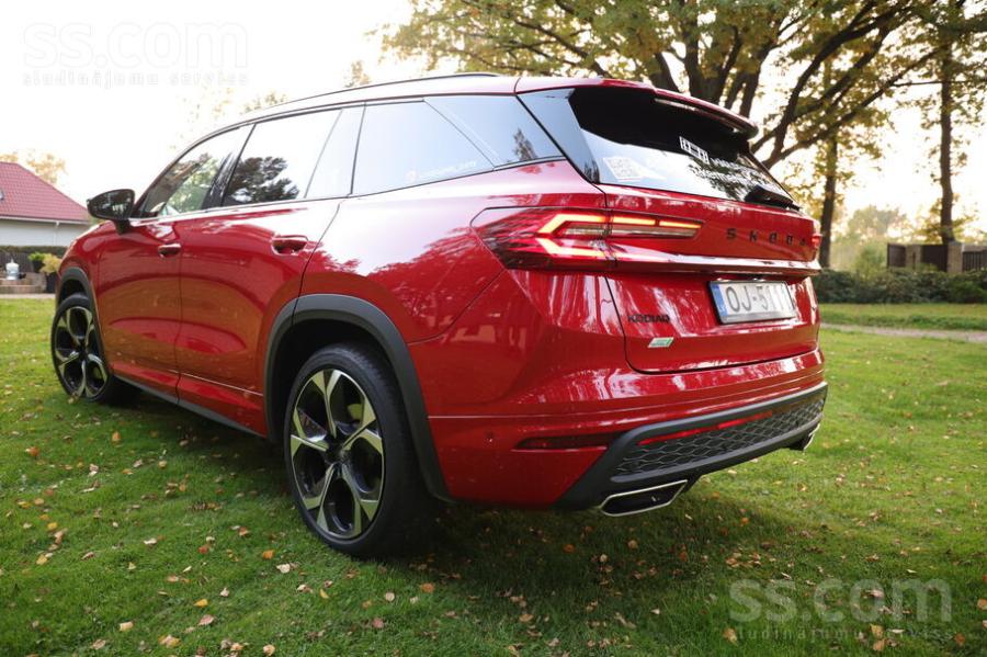 Sarkans Skoda Kodiaq 2025 Rīga, ar dzinēja tilpumu 2.00 L un nobraukumu 28 tūkst. km par 51000 €, foto 7 vietnē AUTOMOTO.COM.LV