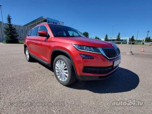 Sarkans Skoda Kodiaq 2017 Tallina, ar dzinēja tilpumu 2.00 L un nobraukumu 232 tūkst. km par 17000 €, foto  vietnē AUTOMOTO.COM.LV
