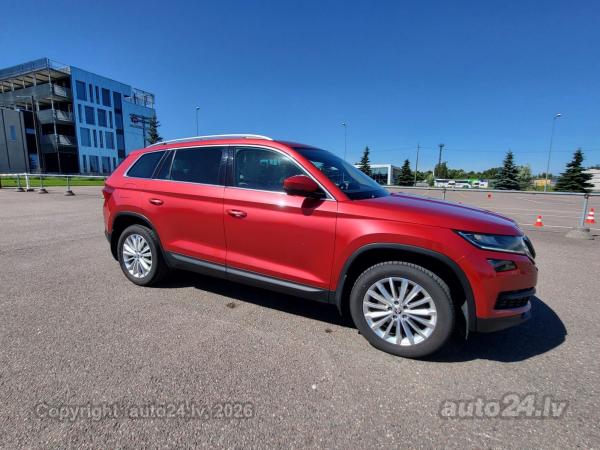 Red Skoda Kodiaq 2017 in Tallinn, with an engine capacity of 2.00 L and mileage of 232 thousand km for 17000 €, photo 5 on AUTOMOTO.COM.LV