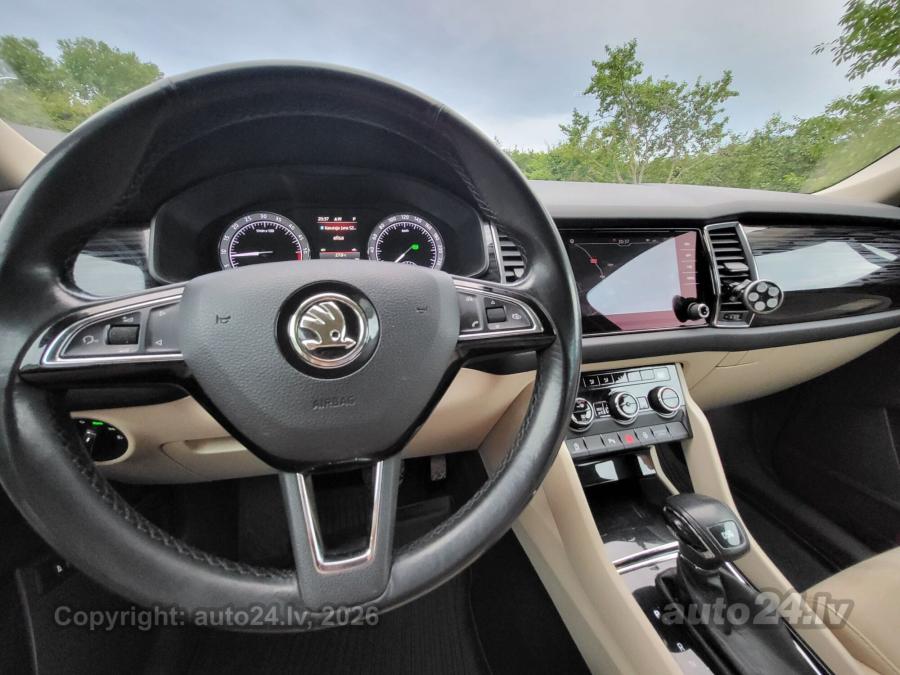 Sarkans Skoda Kodiaq 2017 Tallina, ar dzinēja tilpumu 2.00 L un nobraukumu 232 tūkst. km par 17000 €, foto 9 vietnē AUTOMOTO.COM.LV