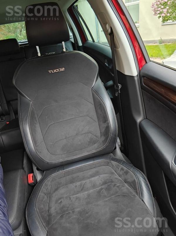 Red Skoda Kodiaq 2018 in Riga, with an engine capacity of 1.50 L and mileage of 88 thousand km for 25500 €, photo 7 on AUTOMOTO.COM.LV