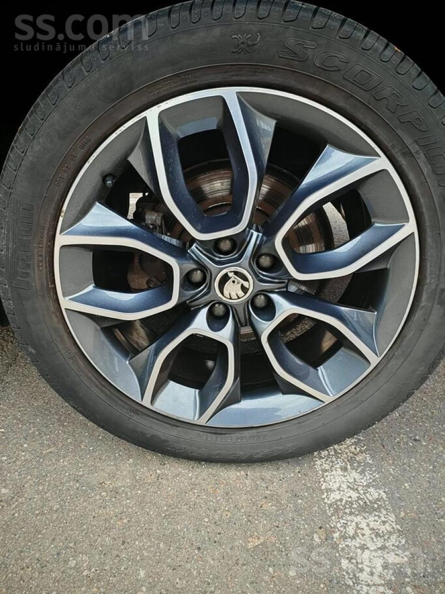 Красный Шкода Kodiaq 2018 в Рига, объемом двигателя 1.50 л и пробегом 88 тыс. км за 25500 €, фото 10 на AUTOMOTO.COM.LV