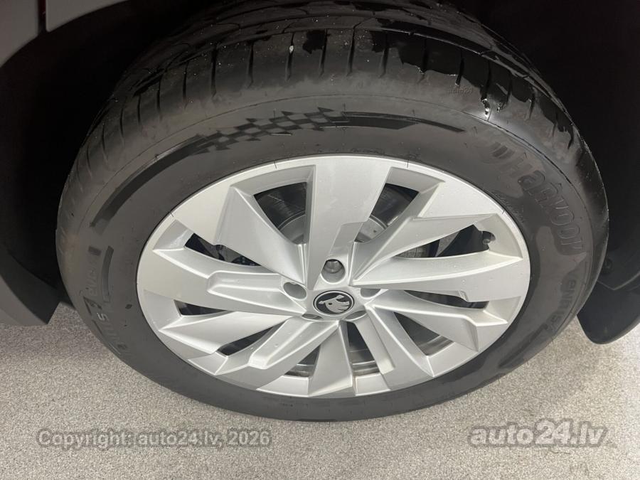 Sarkans Skoda Kodiaq 2026 Tallina, ar dzinēja tilpumu 1.50 L un nobraukumu 2 tūkst. km par 41900 €, foto 28 vietnē AUTOMOTO.COM.LV