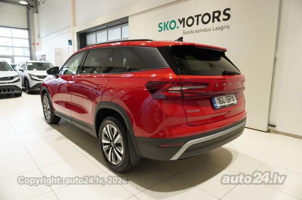 Sarkans Skoda Kodiaq 2026 Tallina, ar dzinēja tilpumu 1.50 L un nobraukumu 2 tūkst. km par 41900 €, foto 3 vietnē AUTOMOTO.COM.LV