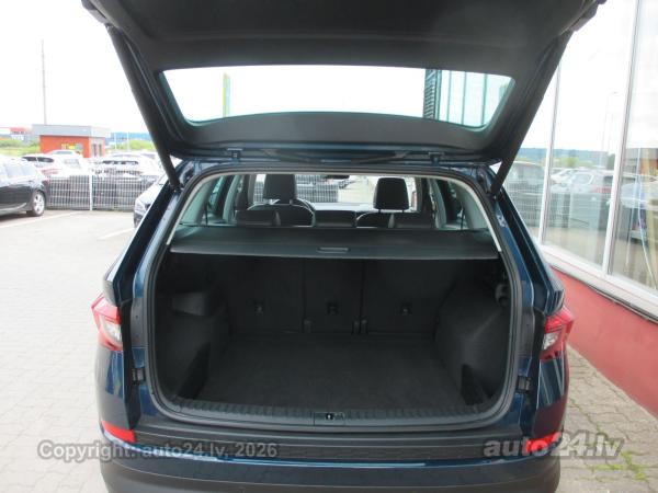 Skoda Kodiaq 2019 in Tartu on AUTOMOTO.COM.LV Skoda Kodiaq 2019 in Tartu, with an engine capacity of 2.00 L and mileage of 195 thousand km for 18990 €, photo 7 on AUTOMOTO.COM.LV