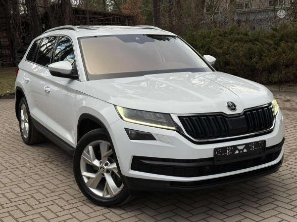 White Skoda Kodiaq 2017 in Prienai, with an engine capacity of 1.97 L and mileage of 247 thousand km for 16950 €, photo 2 on AUTOMOTO.COM.LV