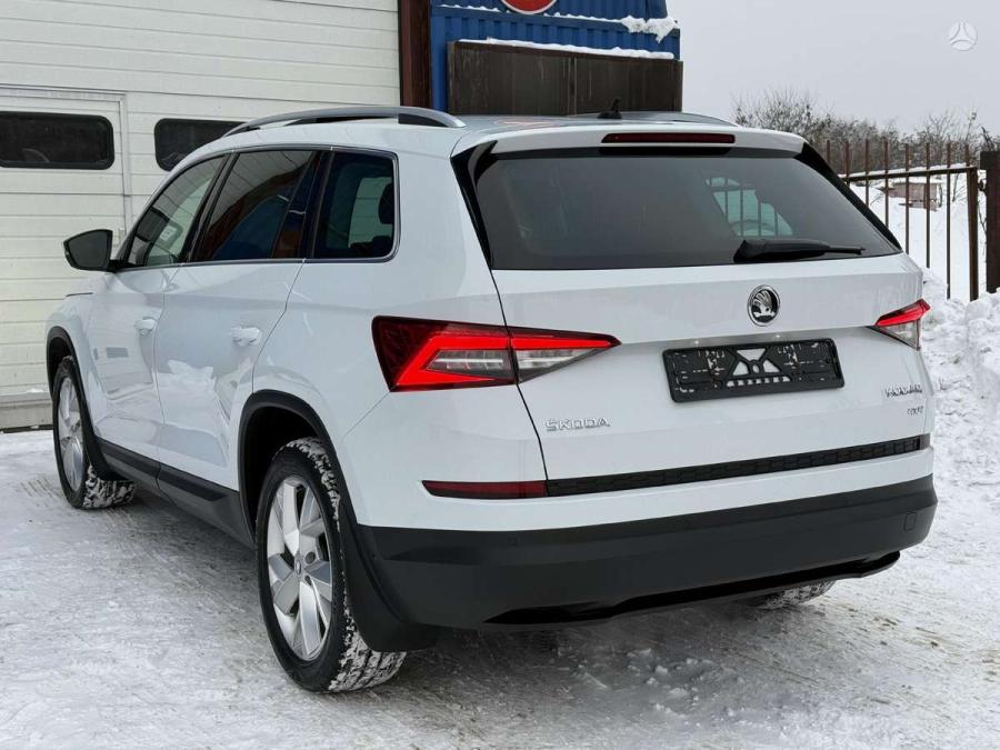 Balts Skoda Kodiaq 2017 Prienai, ar dzinēja tilpumu 1.97 L un nobraukumu 247 tūkst. km par 16800 €, foto 11 vietnē AUTOMOTO.COM.LV