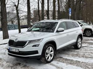 Белый Шкода Kodiaq 2017 в Пасвалис, объемом двигателя 1.97 л и пробегом 208 тыс. км за 15250 €, фото  на AUTOMOTO.COM.LV