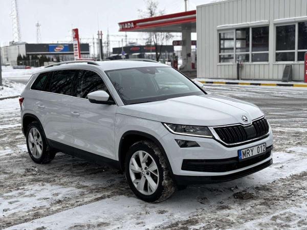 White Skoda Kodiaq 2017 in Pasvalys, with an engine capacity of 1.97 L and mileage of 208 thousand km for 15250 €, photo 3 on AUTOMOTO.COM.LV