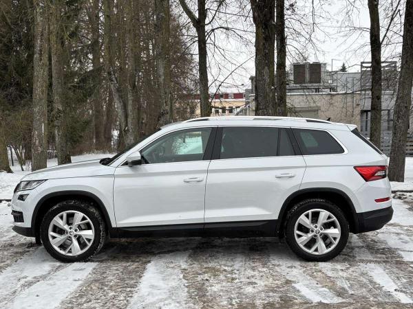 White Skoda Kodiaq 2017 in Pasvalys, with an engine capacity of 1.97 L and mileage of 208 thousand km for 15250 €, photo 7 on AUTOMOTO.COM.LV