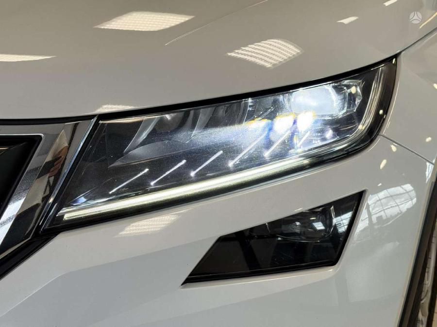 Balts Skoda Kodiaq 2017 Kauņa, ar dzinēja tilpumu 1.40 L un nobraukumu 200 tūkst. km par 16600 €, foto 22 vietnē AUTOMOTO.COM.LV