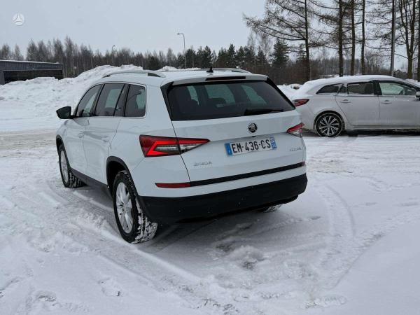 Balts Skoda Kodiaq 2017 Panevēža, ar dzinēja tilpumu 2.00 L un nobraukumu 278 tūkst. km par 15990 €, foto 9 vietnē AUTOMOTO.COM.LV