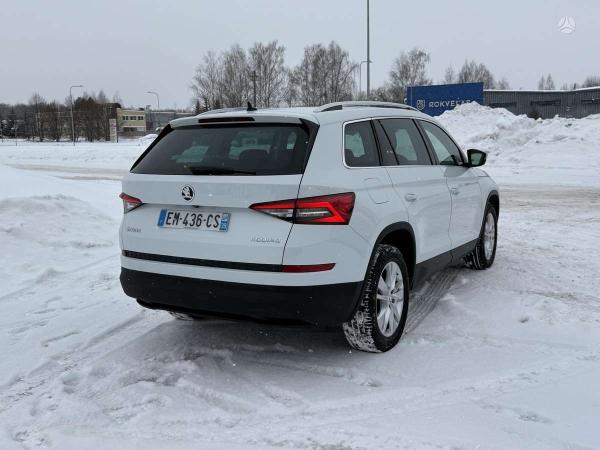 Balts Skoda Kodiaq 2017 Panevēža, ar dzinēja tilpumu 2.00 L un nobraukumu 278 tūkst. km par 15990 €, foto 10 vietnē AUTOMOTO.COM.LV