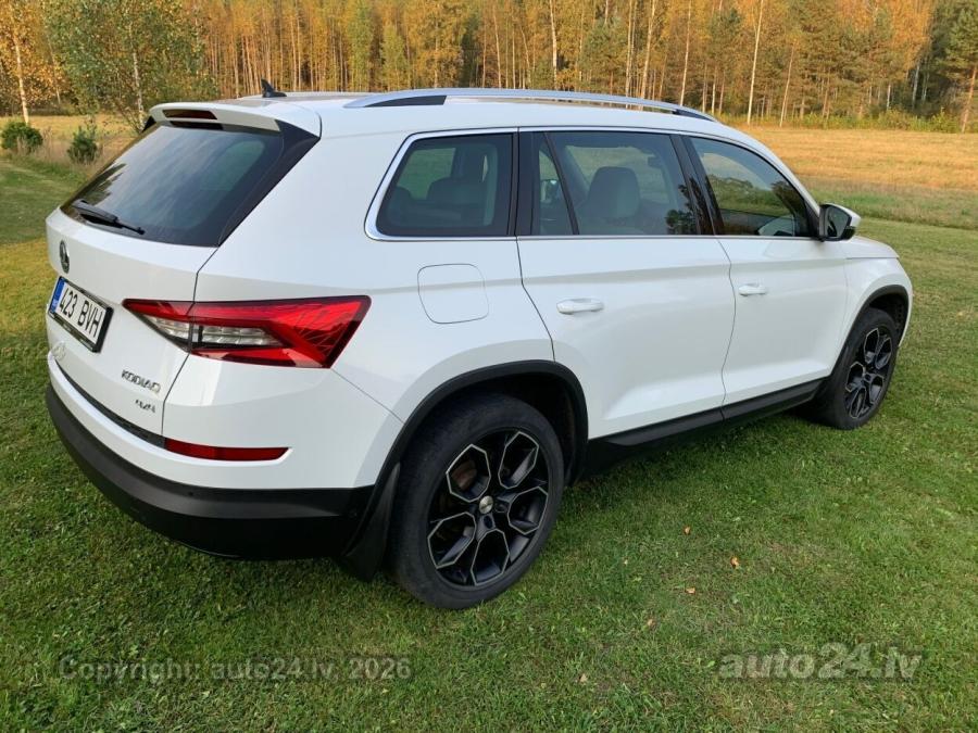 White Skoda Kodiaq 2017 in Narva, with an engine capacity of 2.00 L and mileage of 197 thousand km for 19900 €, photo 3 on AUTOMOTO.COM.LV