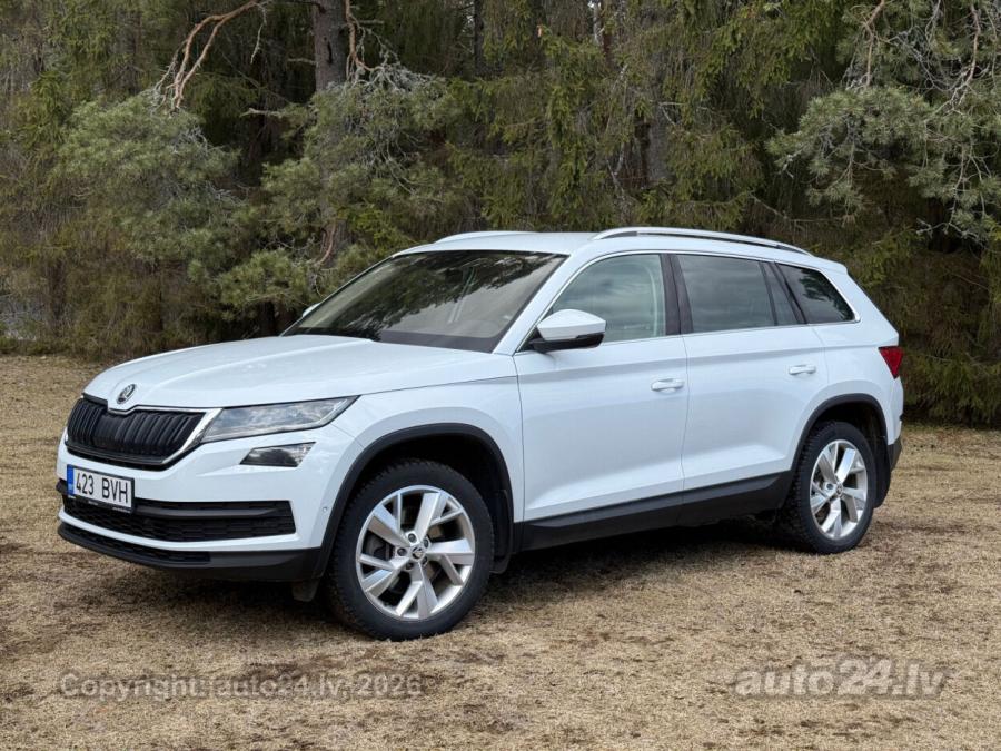 White Skoda Kodiaq 2017 in Narva, with an engine capacity of 2.00 L and mileage of 197 thousand km for 19900 €, photo 13 on AUTOMOTO.COM.LV