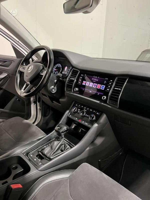 White Skoda Kodiaq 2017 in Klaipeda, with an engine capacity of 1.97 L and mileage of 185 thousand km for 18500 €, photo 2 on AUTOMOTO.COM.LV