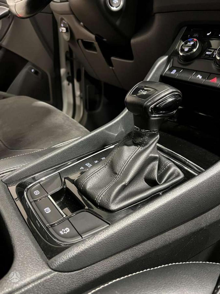Белый Шкода Kodiaq 2017 в Клайпеда, объемом двигателя 1.97 л и пробегом 185 тыс. км за 18500 €, фото 9 на AUTOMOTO.COM.LV