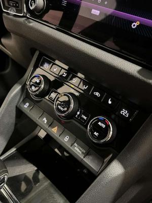 Белый Шкода Kodiaq 2017 в Клайпеда, объемом двигателя 1.97 л и пробегом 185 тыс. км за 18500 €, фото 13 на AUTOMOTO.COM.LV