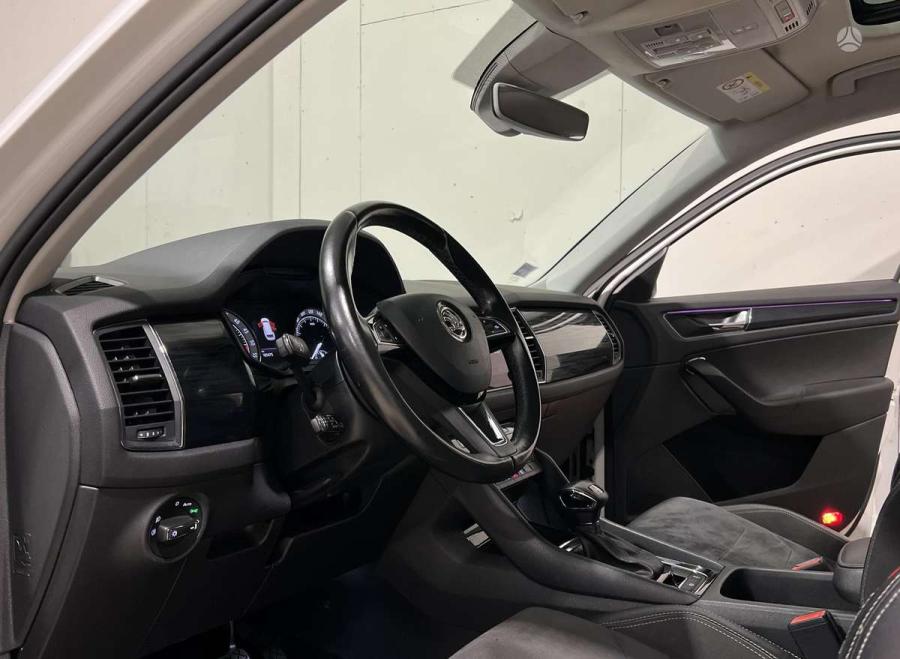 Белый Шкода Kodiaq 2017 в Клайпеда, объемом двигателя 1.97 л и пробегом 185 тыс. км за 18500 €, фото 21 на AUTOMOTO.COM.LV