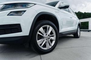 White Skoda Kodiaq 2017 in Vilnius, with an engine capacity of 1.97 L and mileage of 195 thousand km for 17990 €, photo 8 on AUTOMOTO.COM.LV
