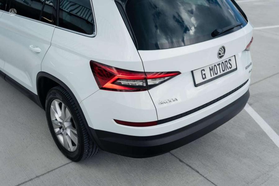 White Skoda Kodiaq 2017 in Vilnius, with an engine capacity of 1.97 L and mileage of 195 thousand km for 17990 €, photo 12 on AUTOMOTO.COM.LV