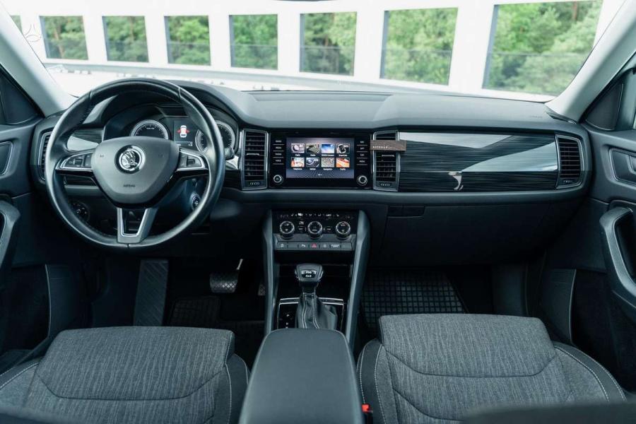 White Skoda Kodiaq 2017 in Vilnius, with an engine capacity of 1.97 L and mileage of 195 thousand km for 17990 €, photo 16 on AUTOMOTO.COM.LV