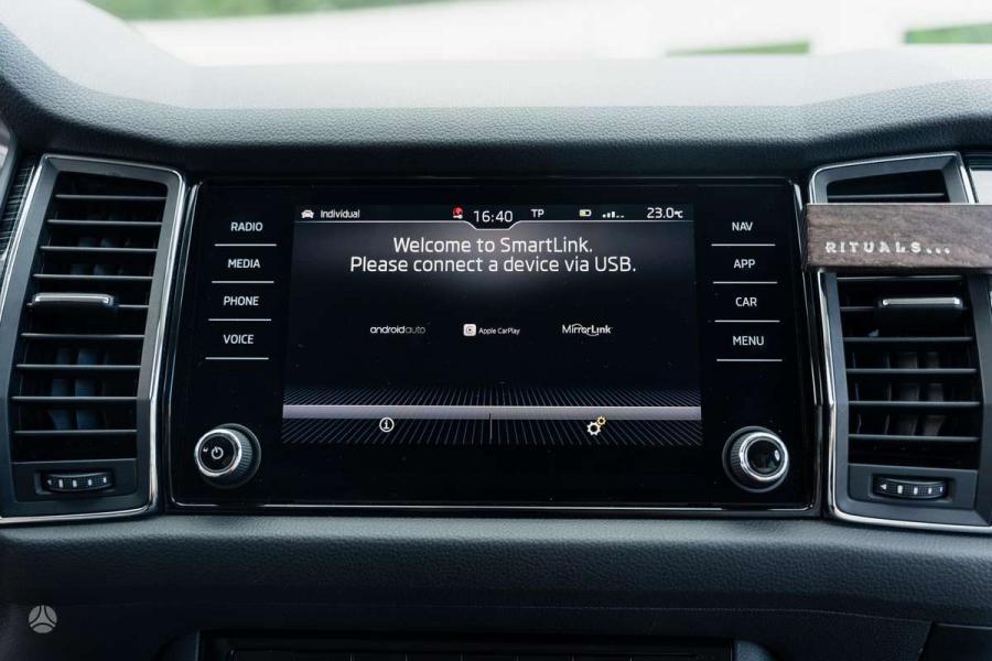White Skoda Kodiaq 2017 in Vilnius, with an engine capacity of 1.97 L and mileage of 195 thousand km for 17990 €, photo 39 on AUTOMOTO.COM.LV