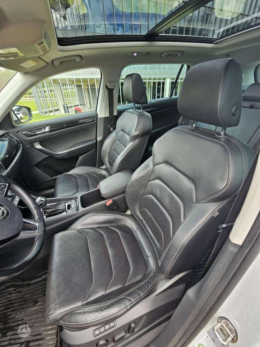White Skoda Kodiaq 2017 in Vilnius, with an engine capacity of 1.97 L and mileage of 267 thousand km for 18900 €, photo 20 on AUTOMOTO.COM.LV