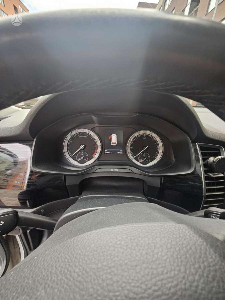 White Skoda Kodiaq 2017 in Vilnius, with an engine capacity of 1.97 L and mileage of 267 thousand km for 18900 €, photo 23 on AUTOMOTO.COM.LV