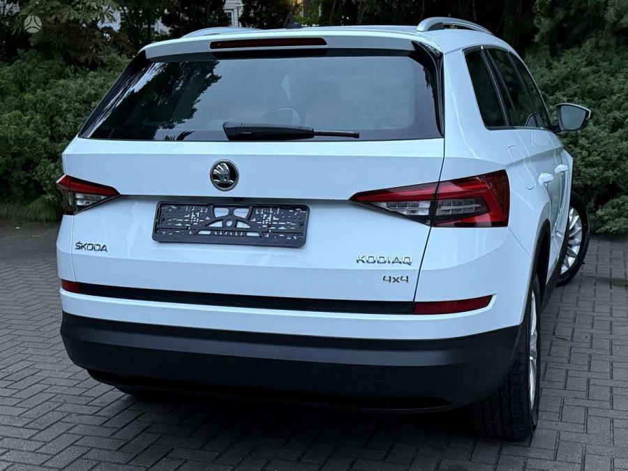 Белый Шкода Kodiaq 2017 в Пренай, объемом двигателя 1.97 л и пробегом 279 тыс. км за 16700 €, фото 15 на AUTOMOTO.COM.LV