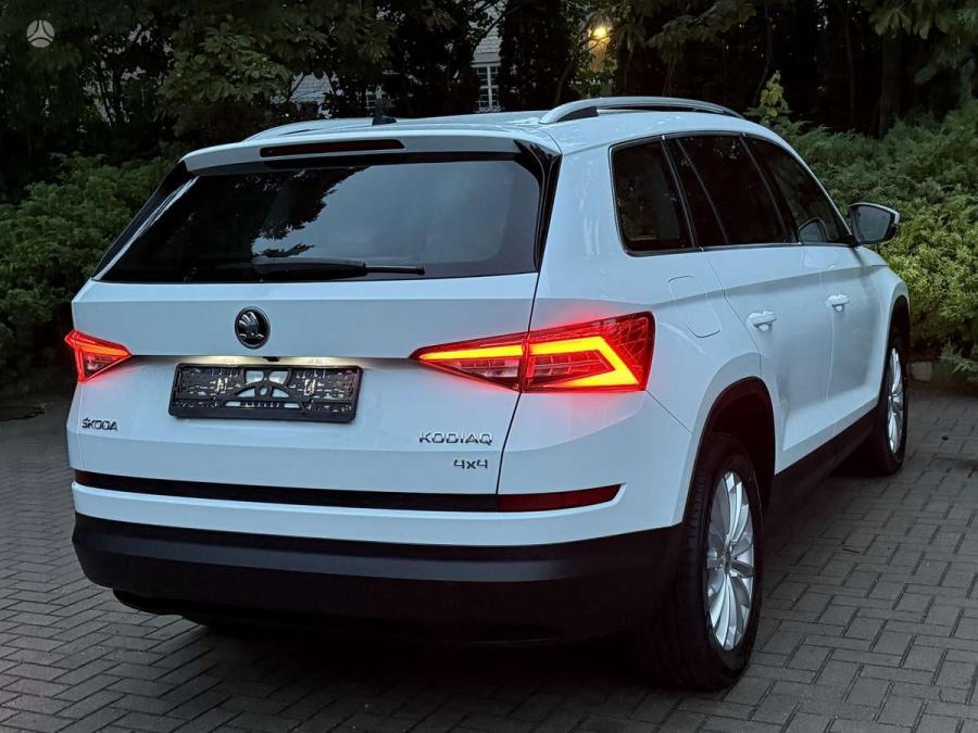 Белый Шкода Kodiaq 2017 в Пренай, объемом двигателя 1.97 л и пробегом 279 тыс. км за 16700 €, фото 17 на AUTOMOTO.COM.LV