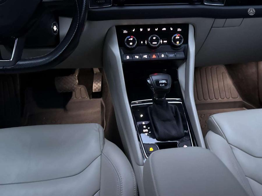Белый Шкода Kodiaq 2017 в Пренай, объемом двигателя 1.97 л и пробегом 279 тыс. км за 16700 €, фото 35 на AUTOMOTO.COM.LV