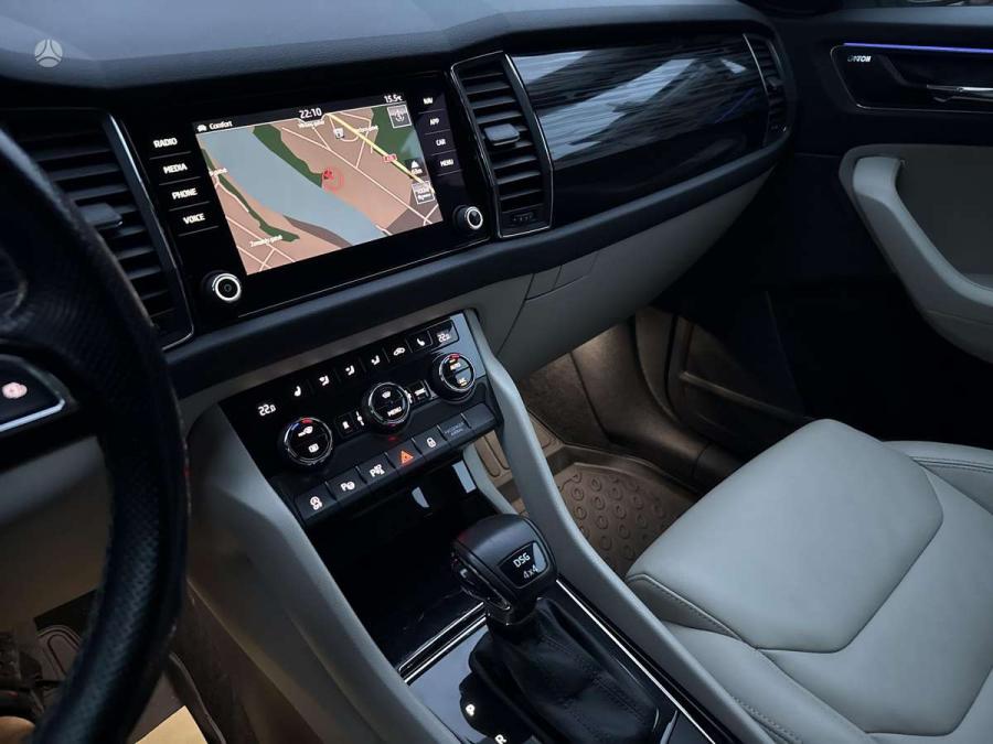 Белый Шкода Kodiaq 2017 в Пренай, объемом двигателя 1.97 л и пробегом 279 тыс. км за 16700 €, фото 39 на AUTOMOTO.COM.LV