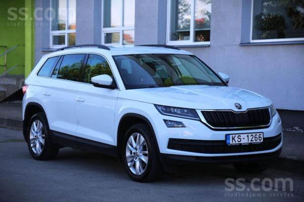 White Skoda Kodiaq 2017 in Riga, with an engine capacity of 2.00 L and mileage of 225 thousand km for 15995 €, photo 4 on AUTOMOTO.COM.LV