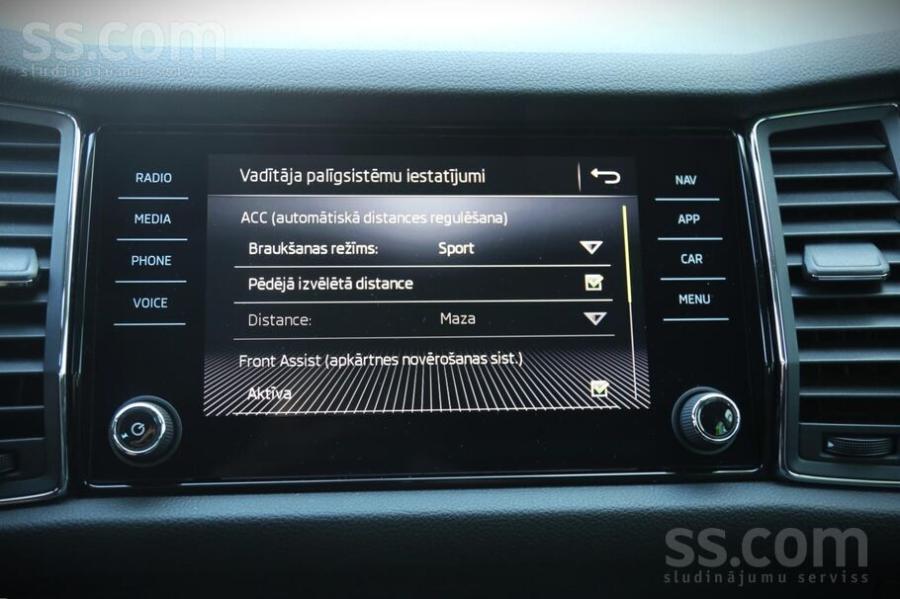 Balts Skoda Kodiaq 2017 Rīga, ar dzinēja tilpumu 2.00 L un nobraukumu 225 tūkst. km par 15995 €, foto 23 vietnē AUTOMOTO.COM.LV