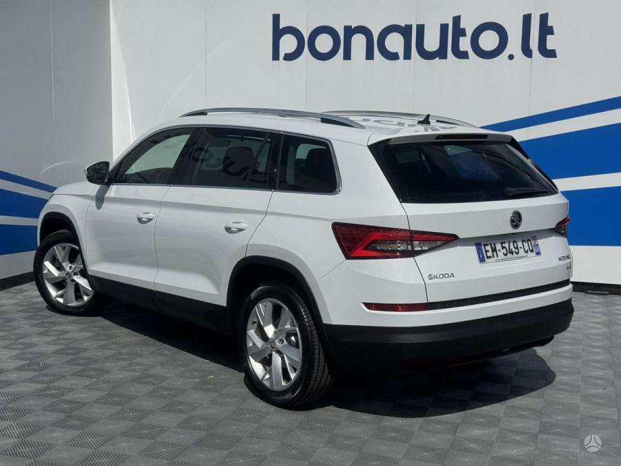 Белый Шкода Kodiaq 2017 в Каунас, объемом двигателя 1.97 л и пробегом 221 тыс. км за 17450 €, фото 6 на AUTOMOTO.COM.LV