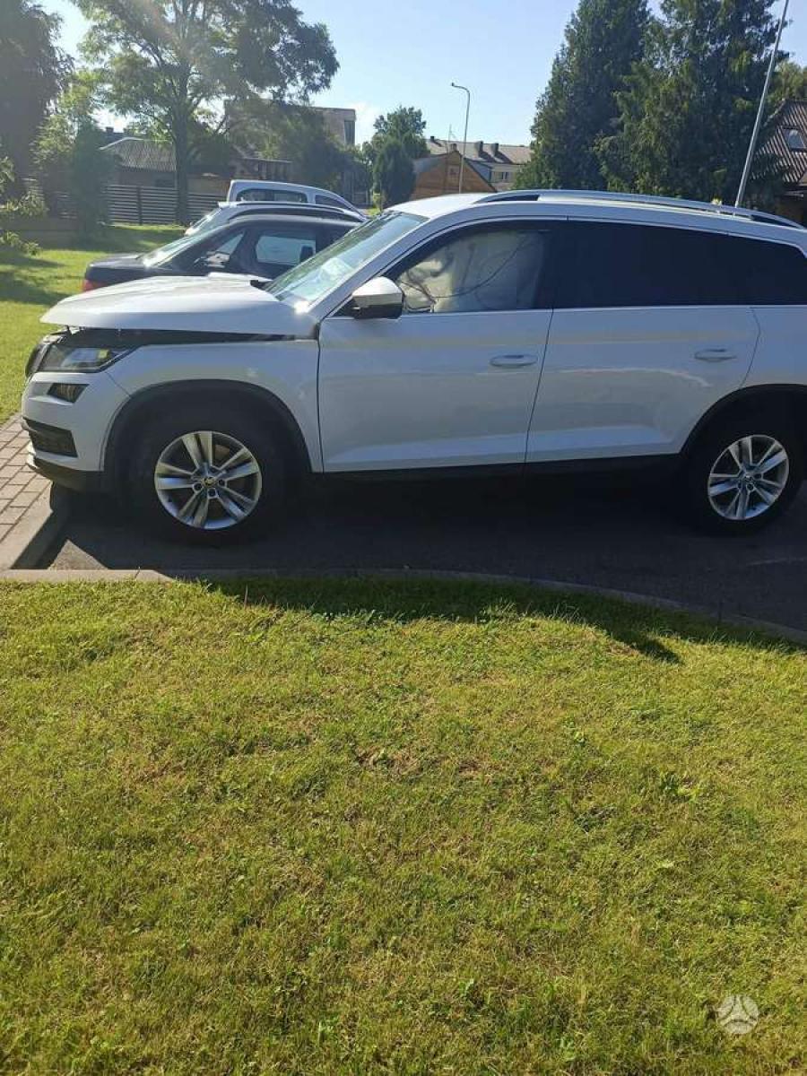 Balts Skoda Kodiaq 2017 Joniškis, ar dzinēja tilpumu 1.97 L un nobraukumu 294 tūkst. km par 5555 €, foto 4 vietnē AUTOMOTO.COM.LV