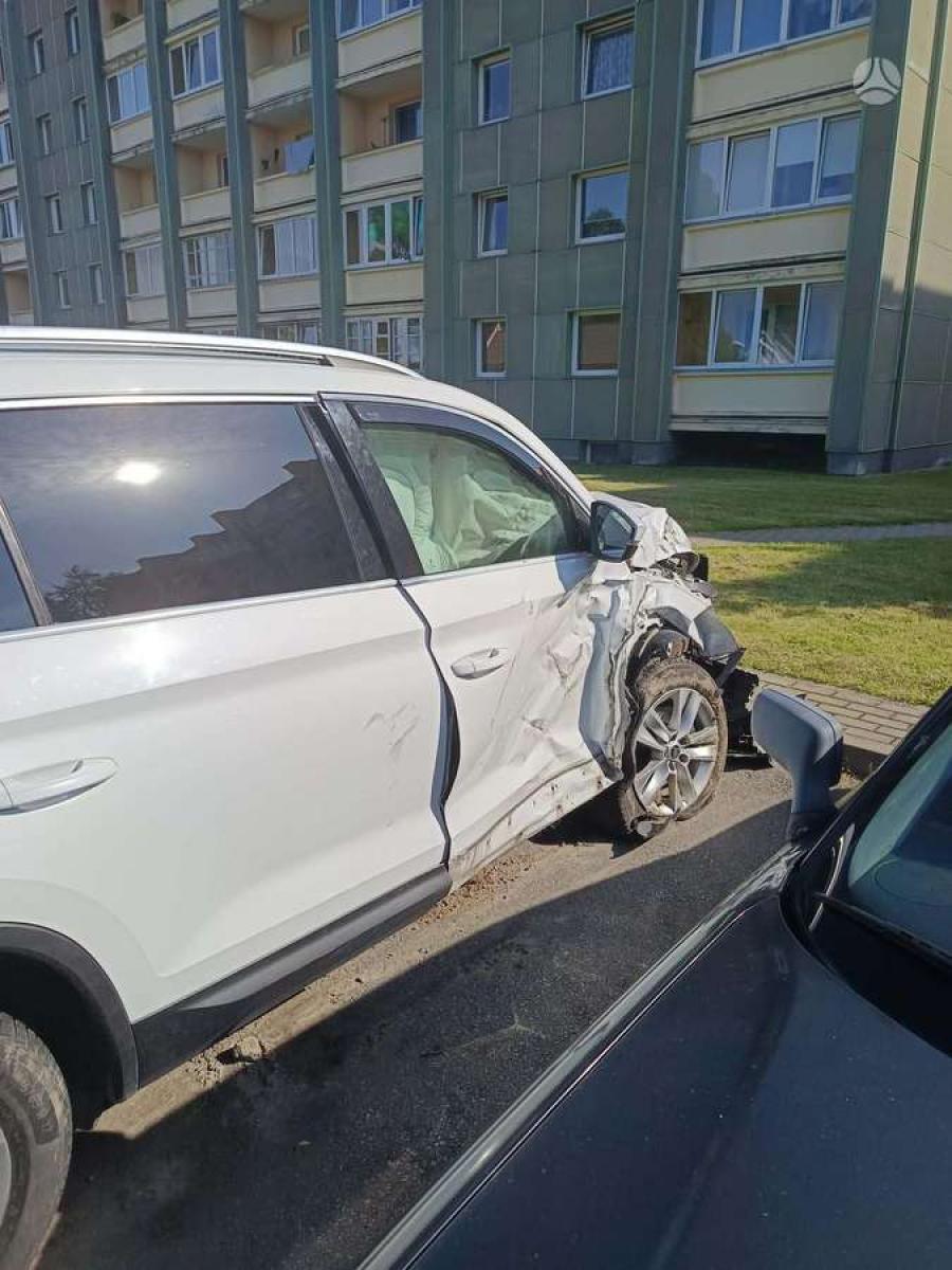 Balts Skoda Kodiaq 2017 Joniškis, ar dzinēja tilpumu 1.97 L un nobraukumu 294 tūkst. km par 5555 €, foto 8 vietnē AUTOMOTO.COM.LV