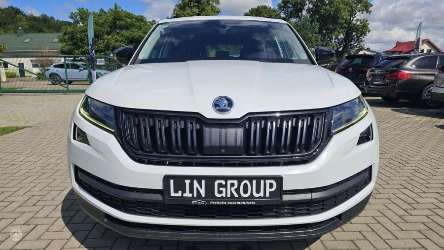 Белый Шкода Kodiaq 2017 в Пренай, объемом двигателя 1.40 л и пробегом 198 тыс. км за 16799 €, фото 3 на AUTOMOTO.COM.LV